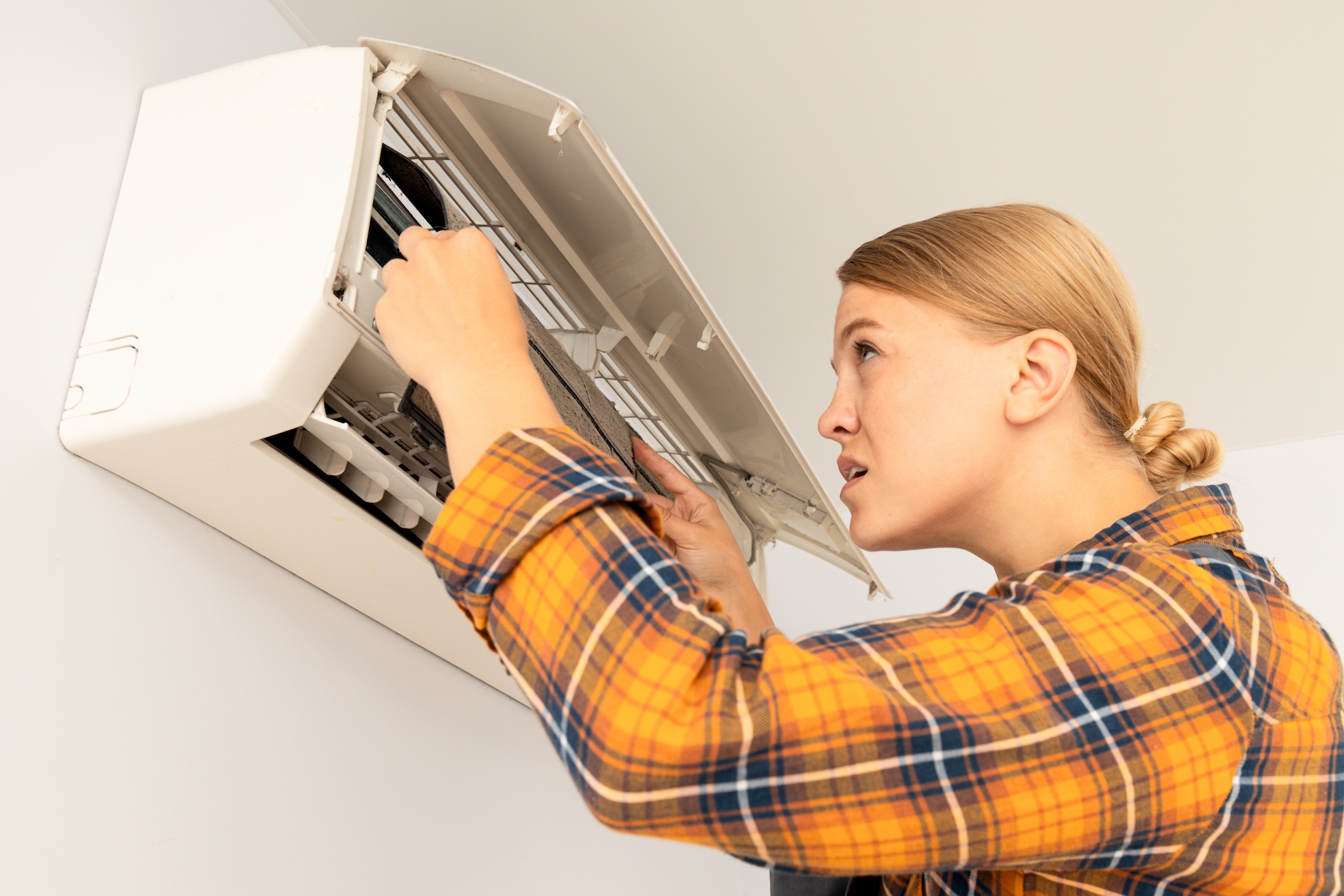 Strange AC Odors in Tulare? Causes and Fixes Explained